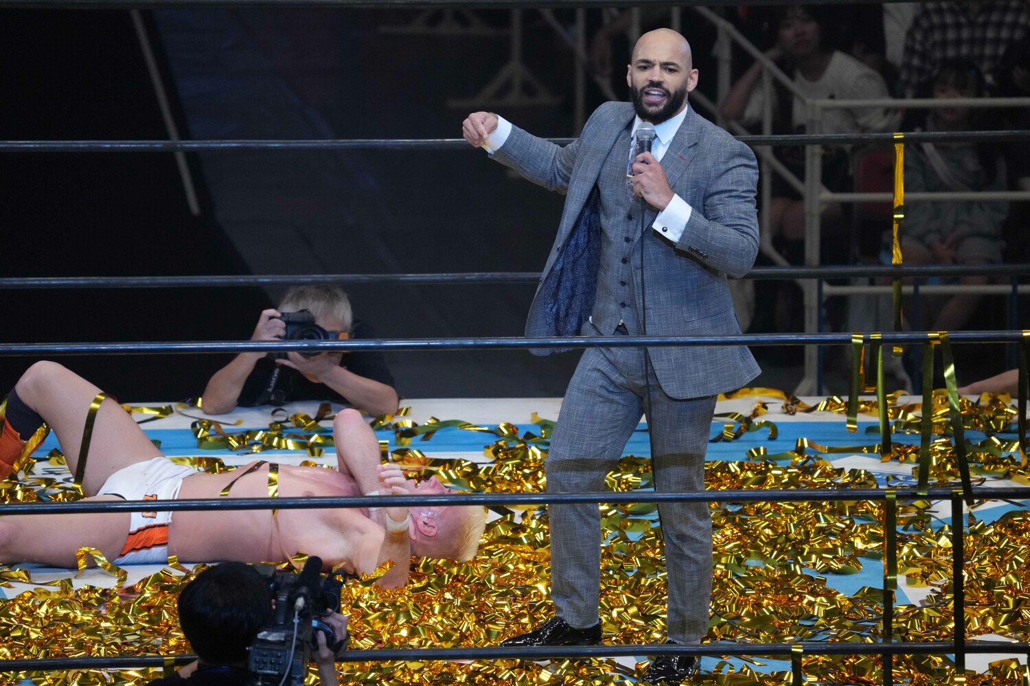 海野翔太27歳はなぜブーイングを浴びるのか？「なんか受け入れられへん」大阪で聞いたファンの声…王者ザックは擁護「新日本プロレスの未来だ」（2／4） - プロレス - Number Web - ナンバー