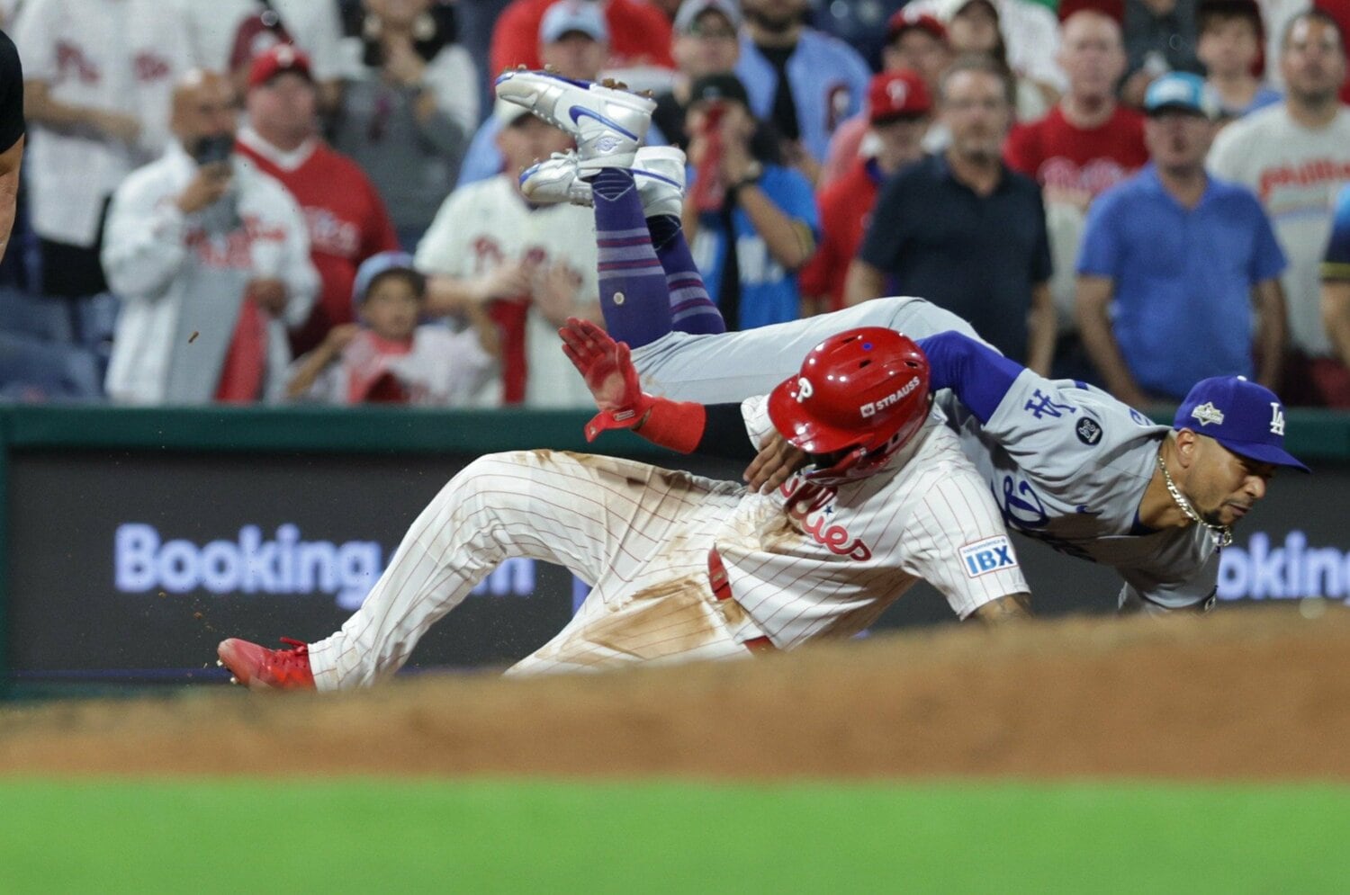 ベッツとマンシーの好守は現代の「ドジャース戦法」？ NHK解説者が現地でうなった豪打だけじゃない“底力”「エドマンが制止を振り切って…」 - MLB - Number Web - ナンバー