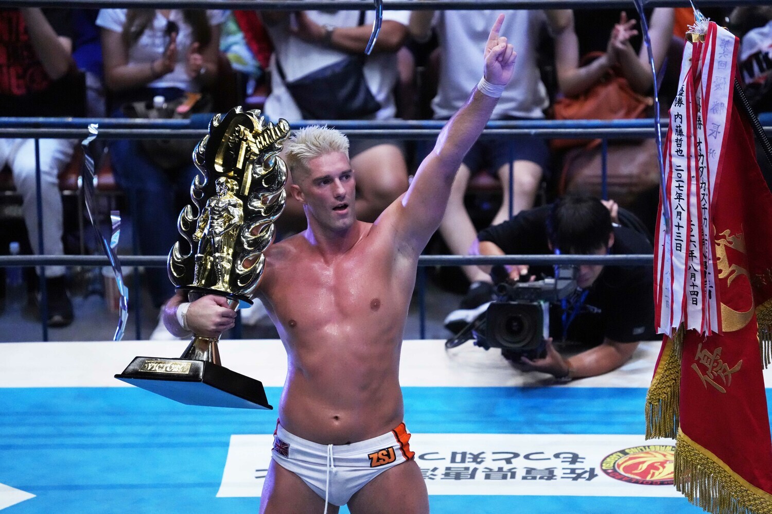 「なよなよしたバカなガキだった」ザック・セイバーJr.はなぜG1の頂点に立てたのか？ 日本在住レスラーの素顔「引退後も日本に…」「両国が世界一」 - プロレス - Number Web - ナンバー