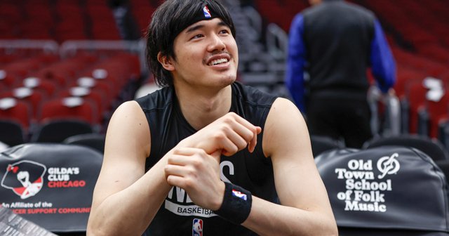 渡邊雄太“幸せな時間”も“冷遇”も味わったNBA5年目「現実をしっかり受け止める」暁子夫人の変化も明かす「僕も楽しみにしているんですよ」 - NBA - Number Web - ナンバー