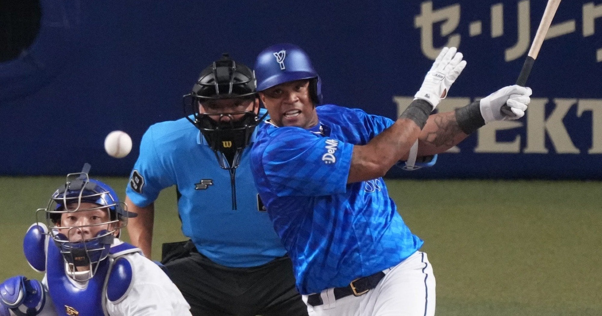 「中日戦ではちょっとセンチメンタルになったね」DeNAビシエド“実は未体験”CSへの静かな決意「毎日出場はできなくても、まだまだ自分はやれる」 - プロ野球 - Number Web - ナンバー