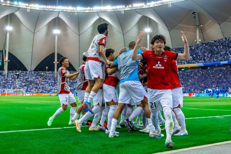 浦和レッズにとってaclはなぜ“こんなにも特別”なのか「負けたとしても埼スタで必ず取り返せる」「真っ赤なサポーターの笑顔を見るのが」(4/4) Jリーグ Number Web ナンバー