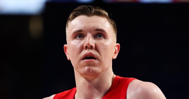 バスケ躍進の“重要人物”ホーキンソンの激動人生…155キロ投げた野球を断念、ホームシックに「まずいな…」父が語る“日本国籍を取得する”まで（2 ...