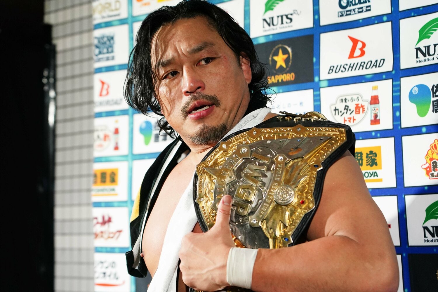 後藤洋央紀が45歳でIWGP世界ヘビー級王座初戴冠。9度目の挑戦で悲願達成｜新日本プロレス（4／4） - プロレス - Number Web - ナンバー