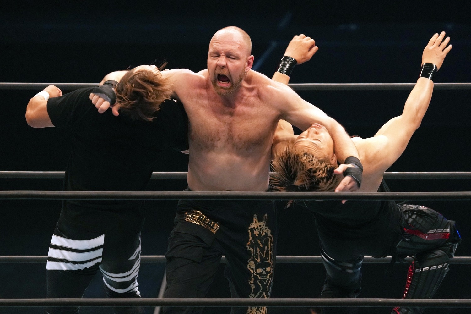 1対5でIWGP王座防衛、成田蓮を酷評…ジョン・モクスリーはなぜ新日本の“ばかげた状況”を受け入れたのか？「人生は後悔の連続。だが…」（2／3） - プロレス - Number Web - ナンバー