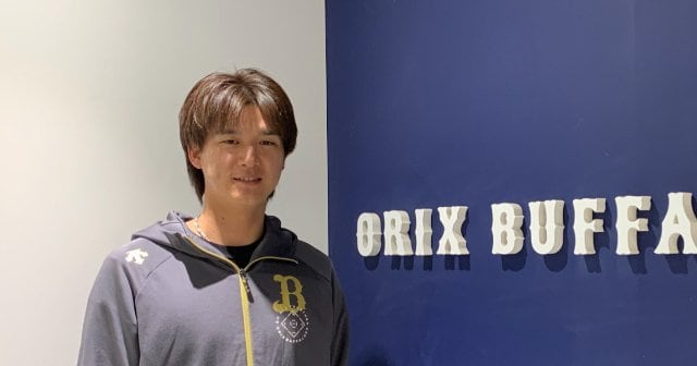 「お前ちょっと座れ」中嶋聡監督に呼び出され…昨季引退のオリックス・佐野皓大が明かす野手転向と“恩師”の導き「もっと食らいついていけばよかった ...